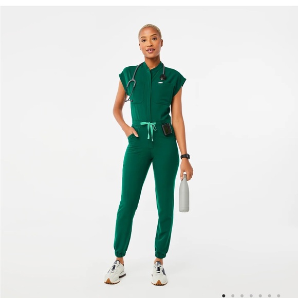 Figs | Pants & Jumpsuits | Figs Rafaela Cargo Scrubjumpsuits Xxs ...